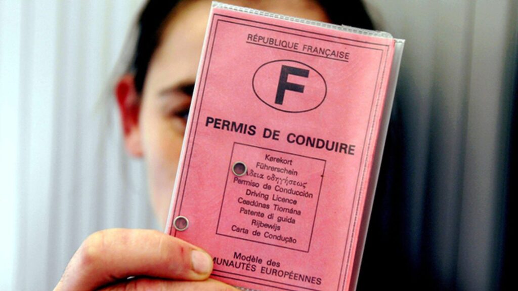 BSR gratuit en ligne : Comment obtenir son attestation ? - J Voiture